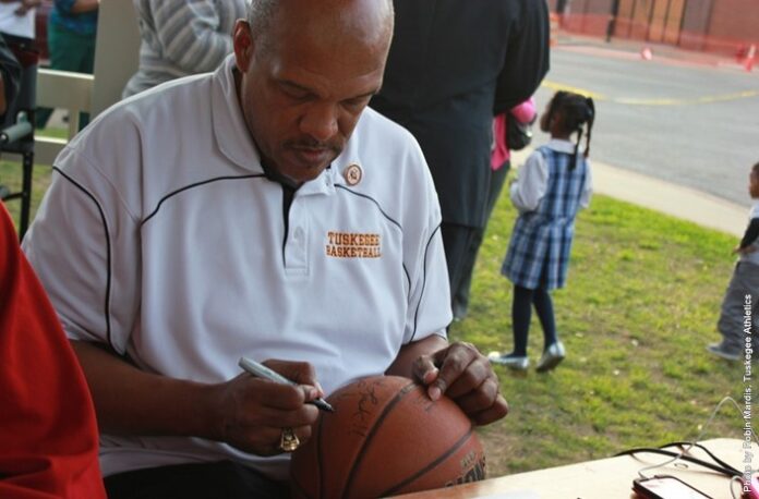Leon Douglas Resigns As Tuskegee's Head Basketball Coach | HBCU Sports